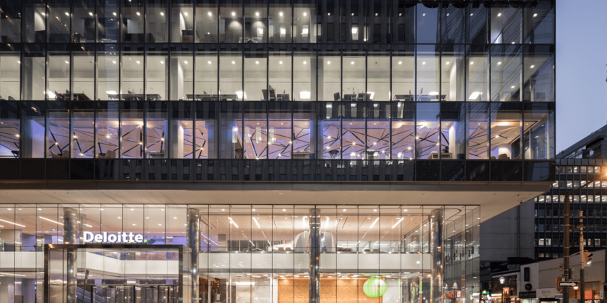 I'm considering switching from EY to Deloitte - I ... | Fishbowl