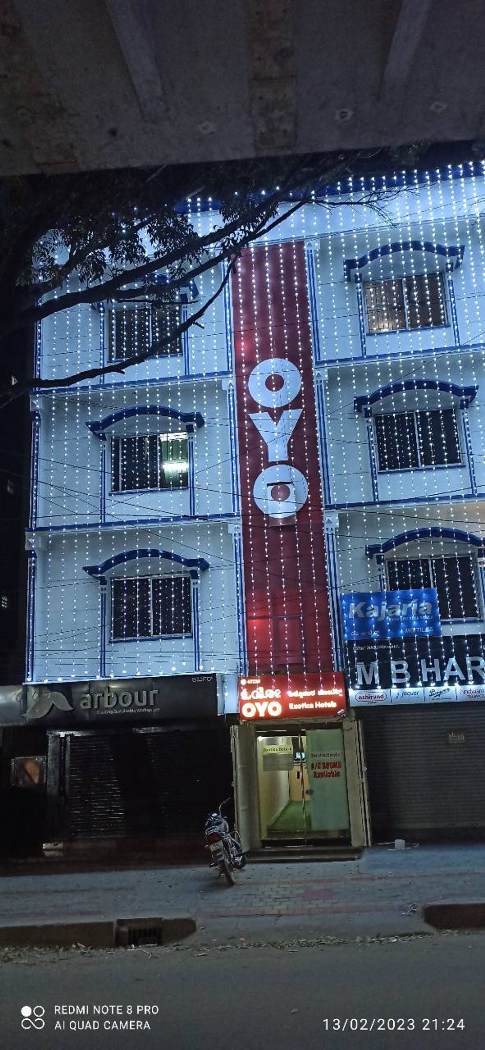 Lagta hy OYO wale saari tayyari kar bythe hy | Fishbowl