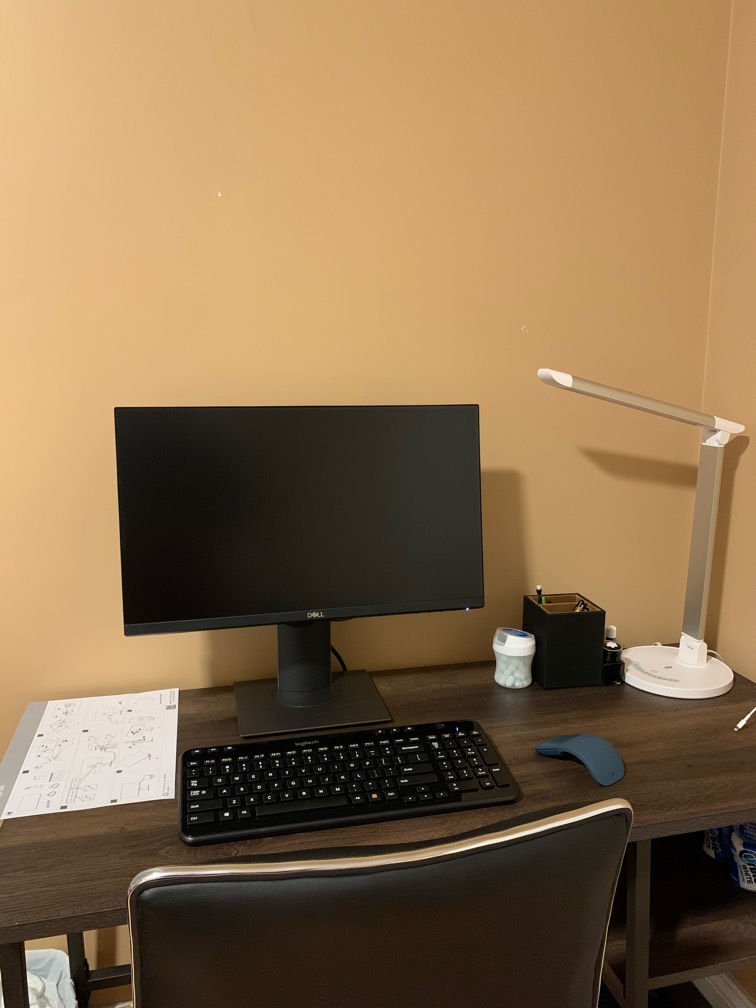 Current set up. Would you go with a bigger monitor... | Fishbowl