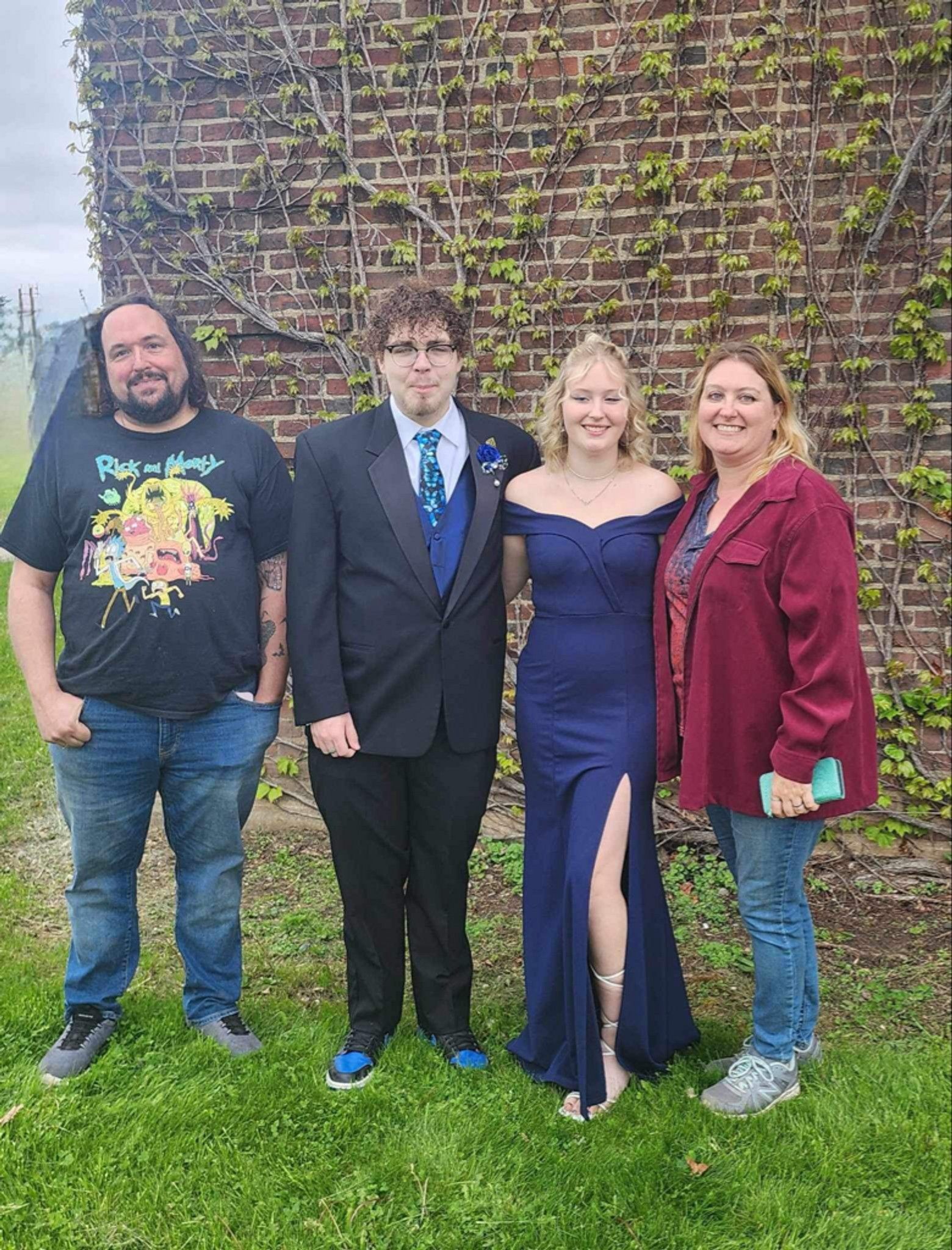 Jr prom…. Ohhh how beautiful and sad at the same t... | Fishbowl