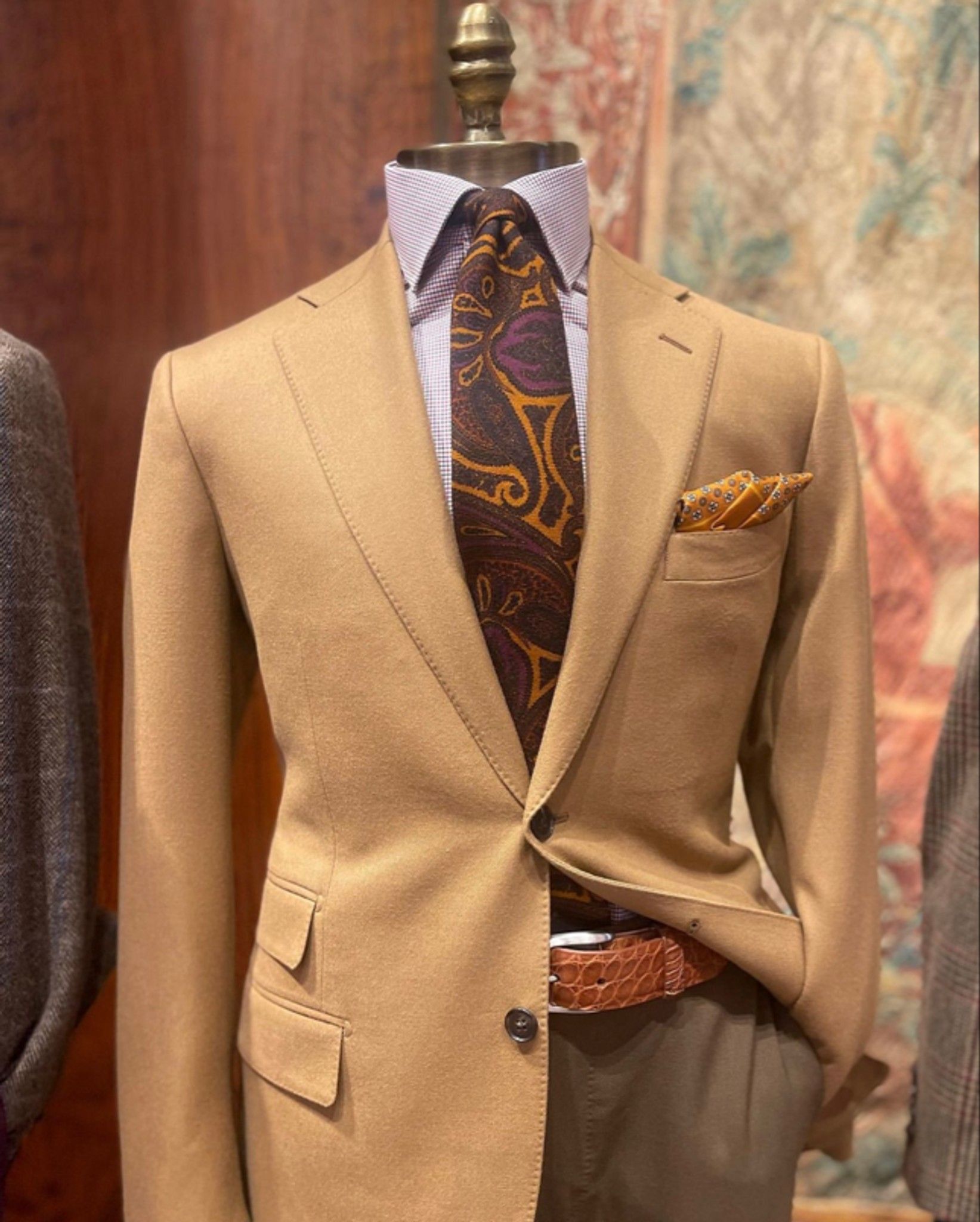 Where in Miami can I dress like this with other me... | Fishbowl