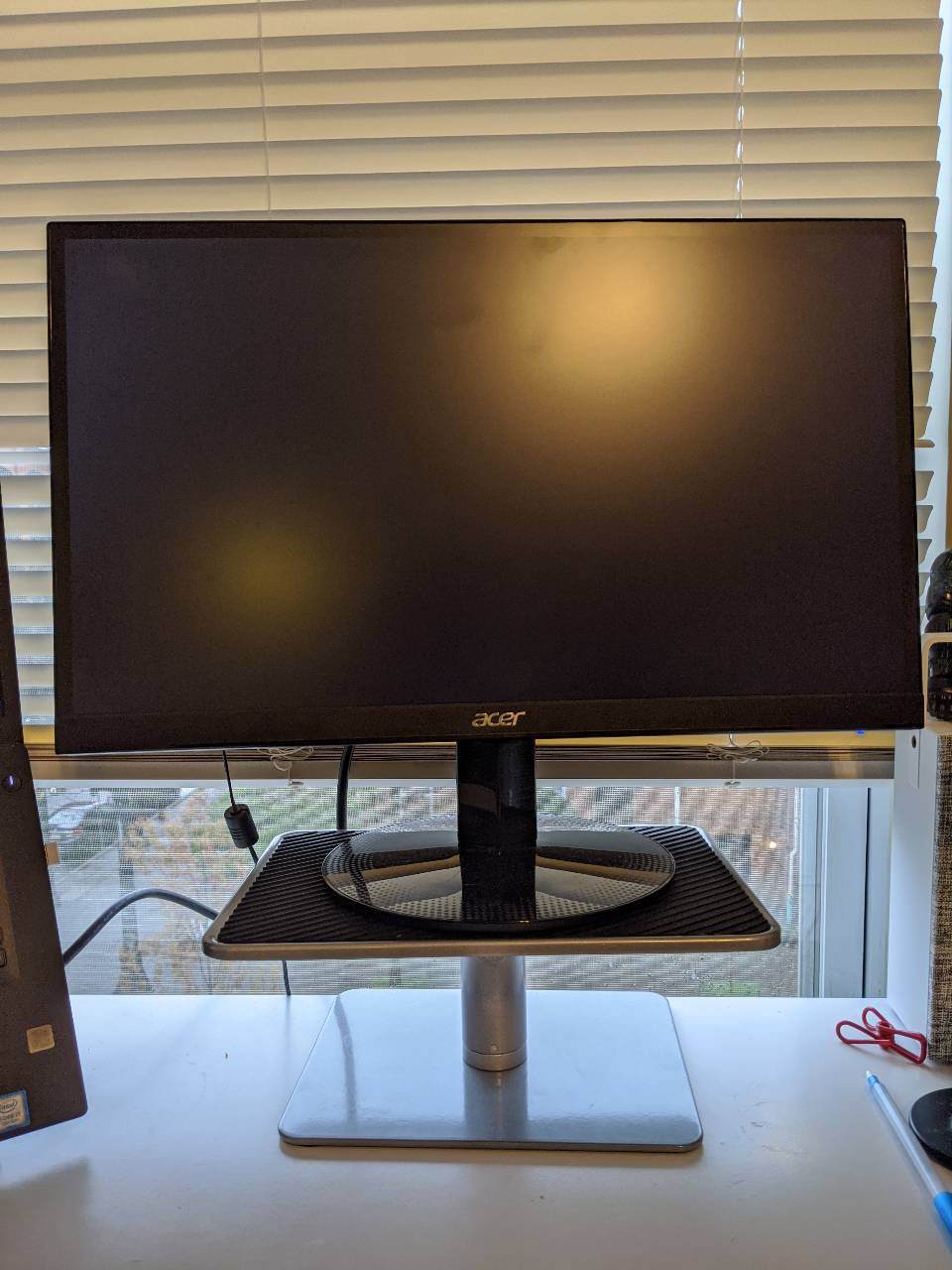 Any tips for comfort / utilizing a dual monitor on... | Fishbowl