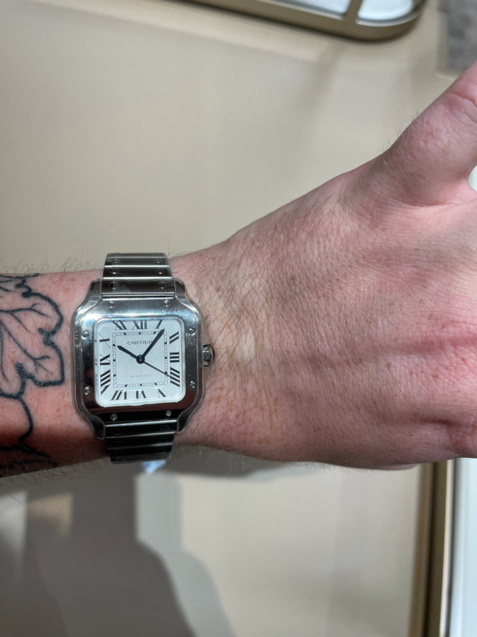 Which Santos size works better? Photos in comments... | Fishbowl