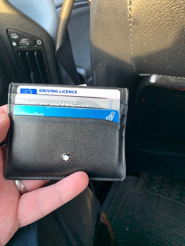 Best thin wallet that can hold 5-7 cards? | Glassdoor